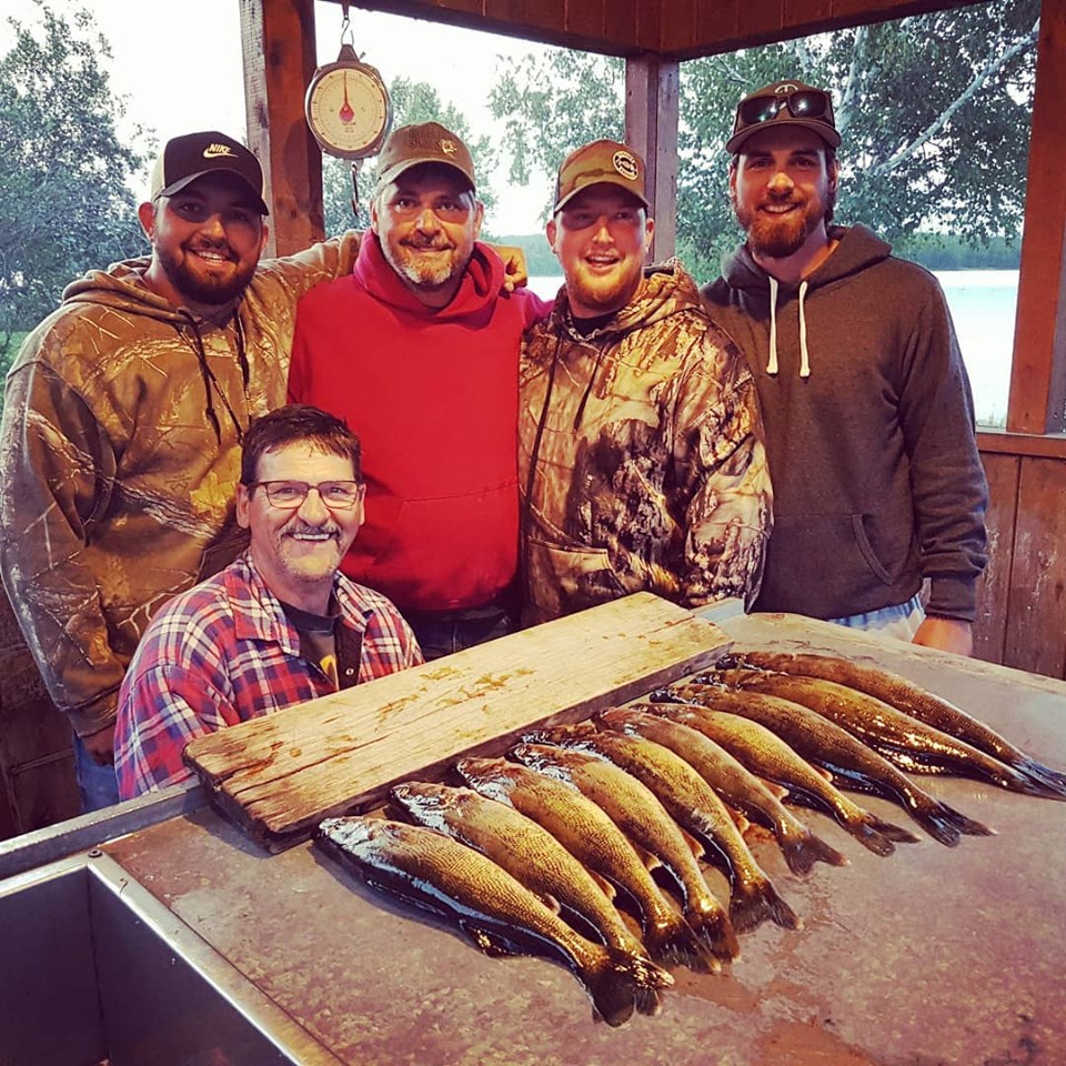 Photos - Pavillon Bark Lake